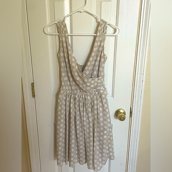 Express | Dresses | Beige And White Polka Dot Express Dress | Poshmark
